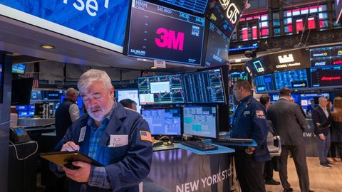 Nasdaq, S&P 500, Dow see another day of red coming off Trump tariffs ...