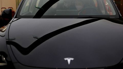 Tesla plans 2025 launch of Full Self-Driving in China, Europe ...