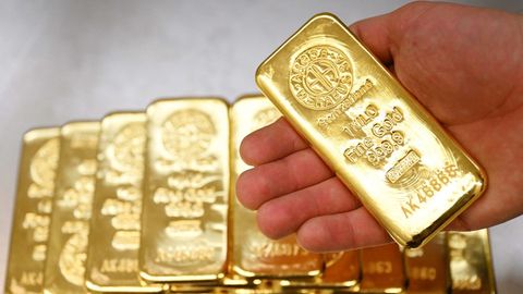 Want to buy a gold bar? There's one thing you should know. | Haystack News