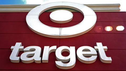 Target stock crashing on earnings: 3 problems the retailer faces ...