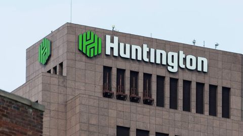 Huntington Bank CEO talks Q2 earnings, tariffs, & Veritex deal ...