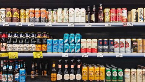 Alcohol stocks slip after US Surgeon General's call for warning label ...