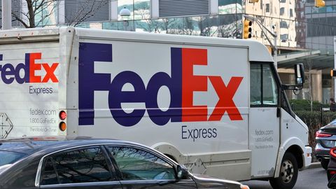 FedEx shares jump 5% after announcing $30B freight spin-off | Haystack News
