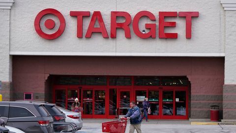 Target is falling behind Walmart. Here's why. | Haystack News